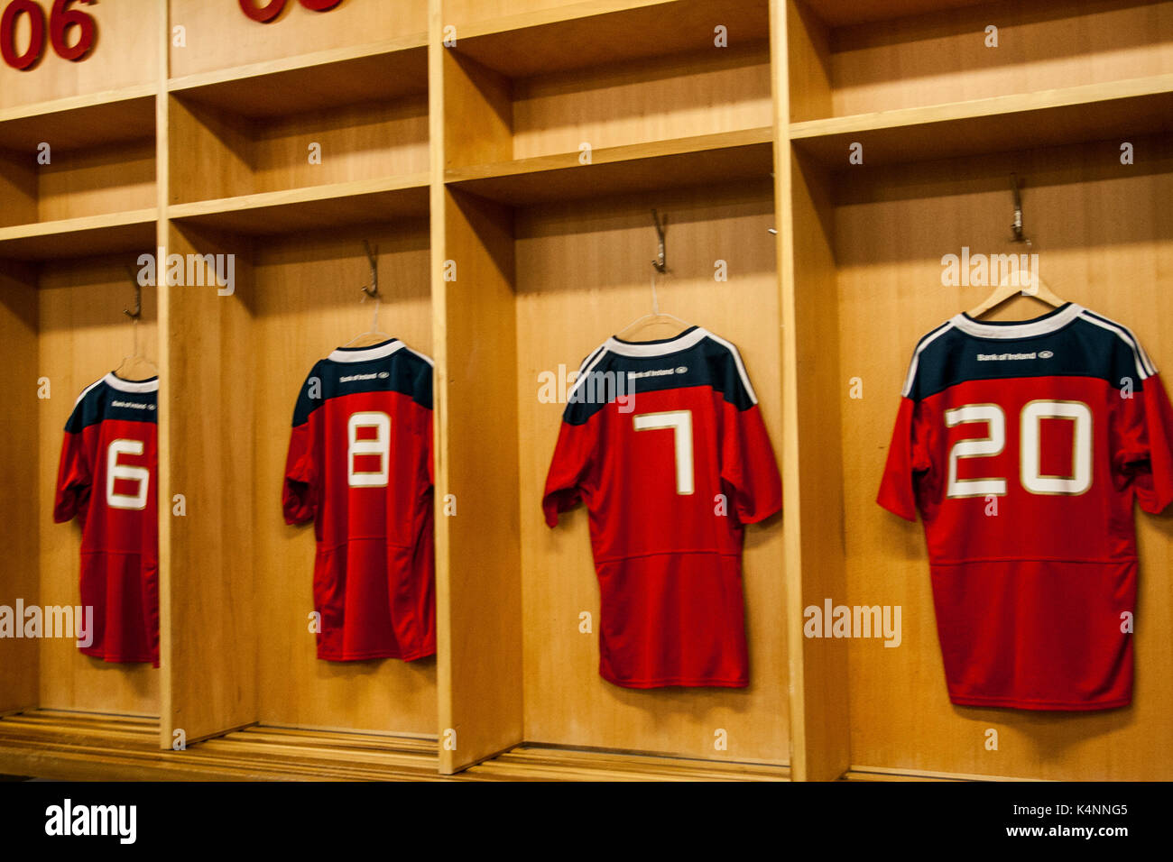 Sport dressing hi-res stock photography and images - Alamy
