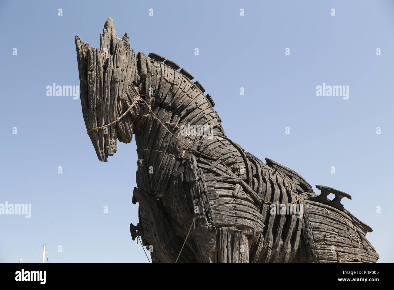Trojan horse hi-res stock photography and images - Alamy