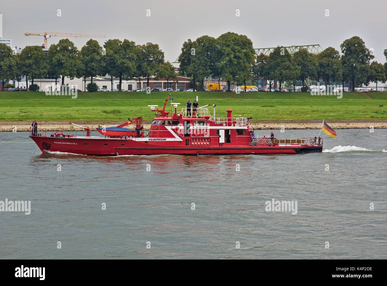 Fire Fighting Boat Stock Photos & Fire Fighting Boat Stock Images - Alamy