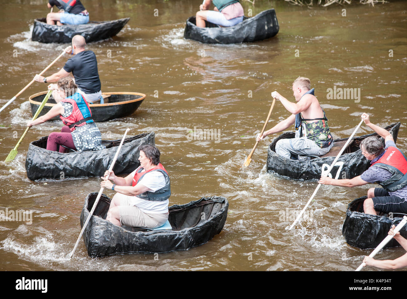 Bath tub race hi-res stock photography and images - Alamy