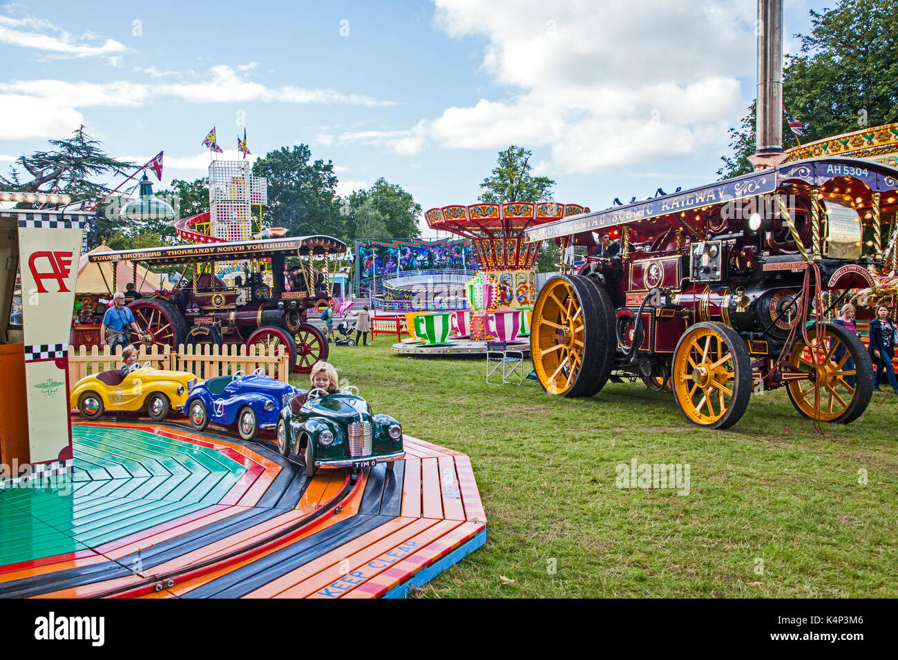 Old time vintage funfair and steam engine rally at Astle park Chelford ...