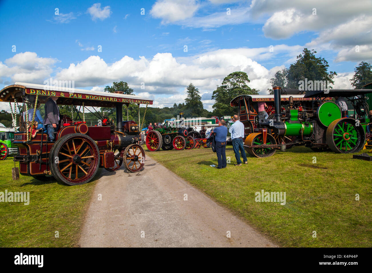 Vintage steam traction engine and steam roller rally at Astle park ...