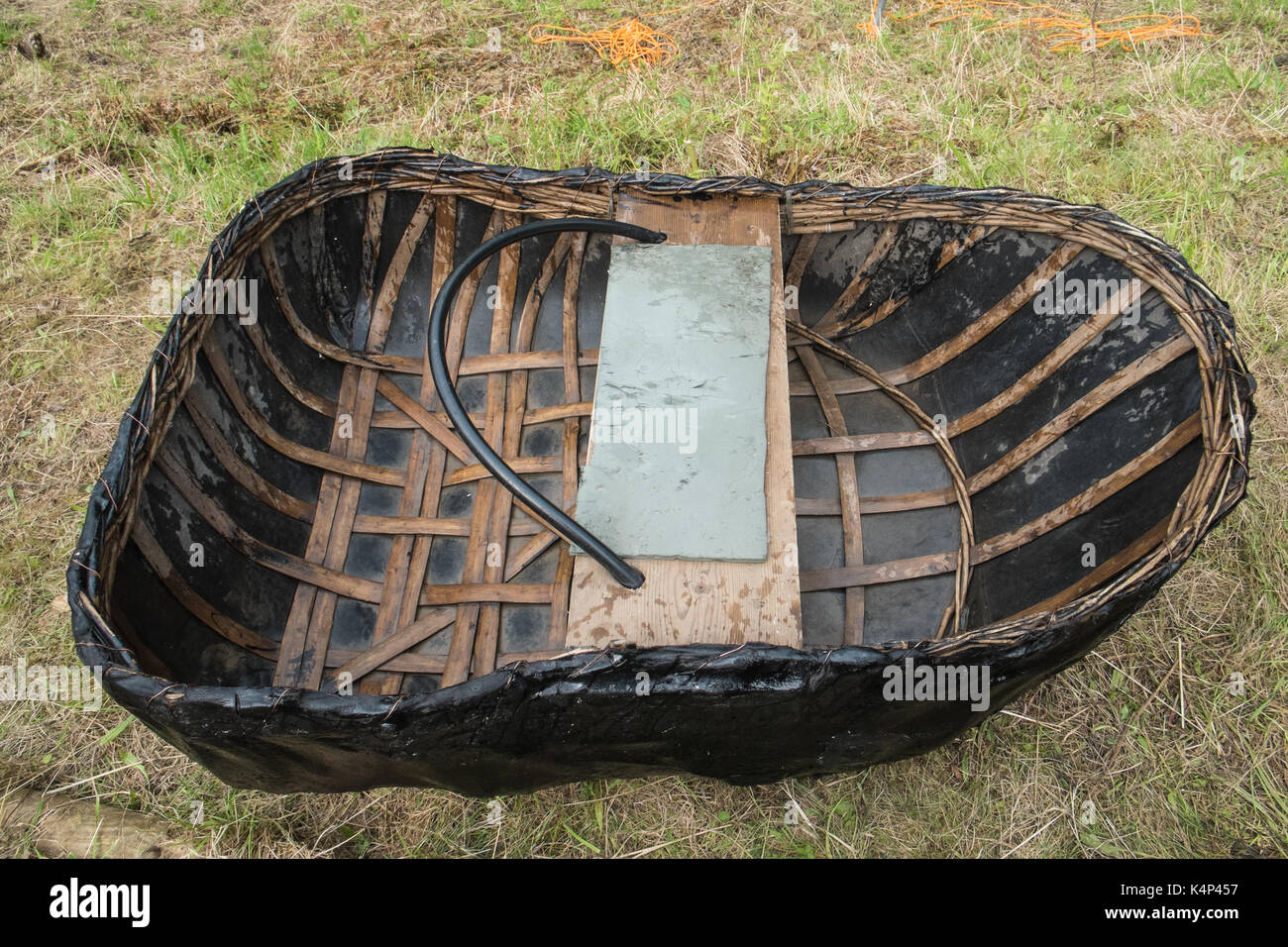 Cilgerran coracle race hi-res stock photography and images - Alamy