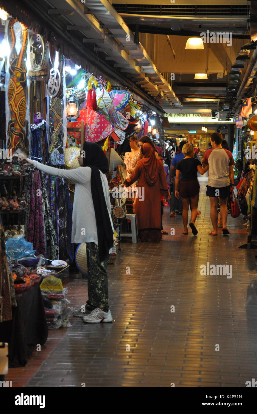 Shopping in Kuala Lumpur market Stock Photo - Alamy