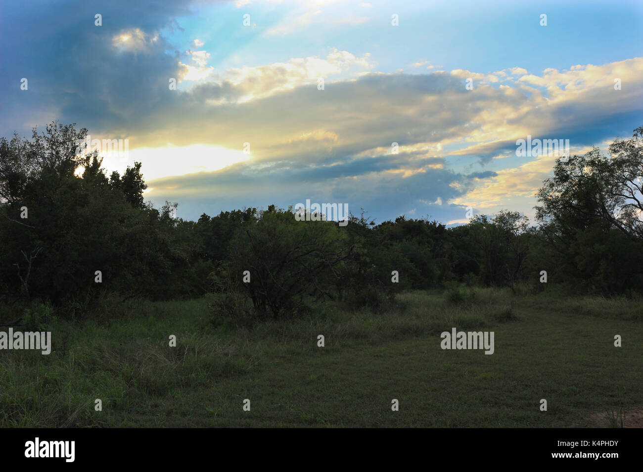 Country sunset hi-res stock photography and images - Alamy