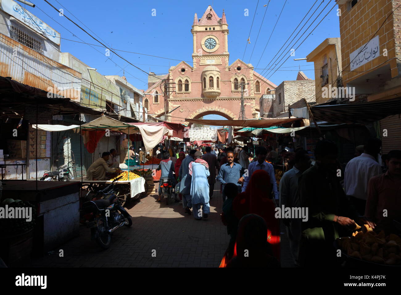 Pakistani food store hi-res stock photography and images - Alamy