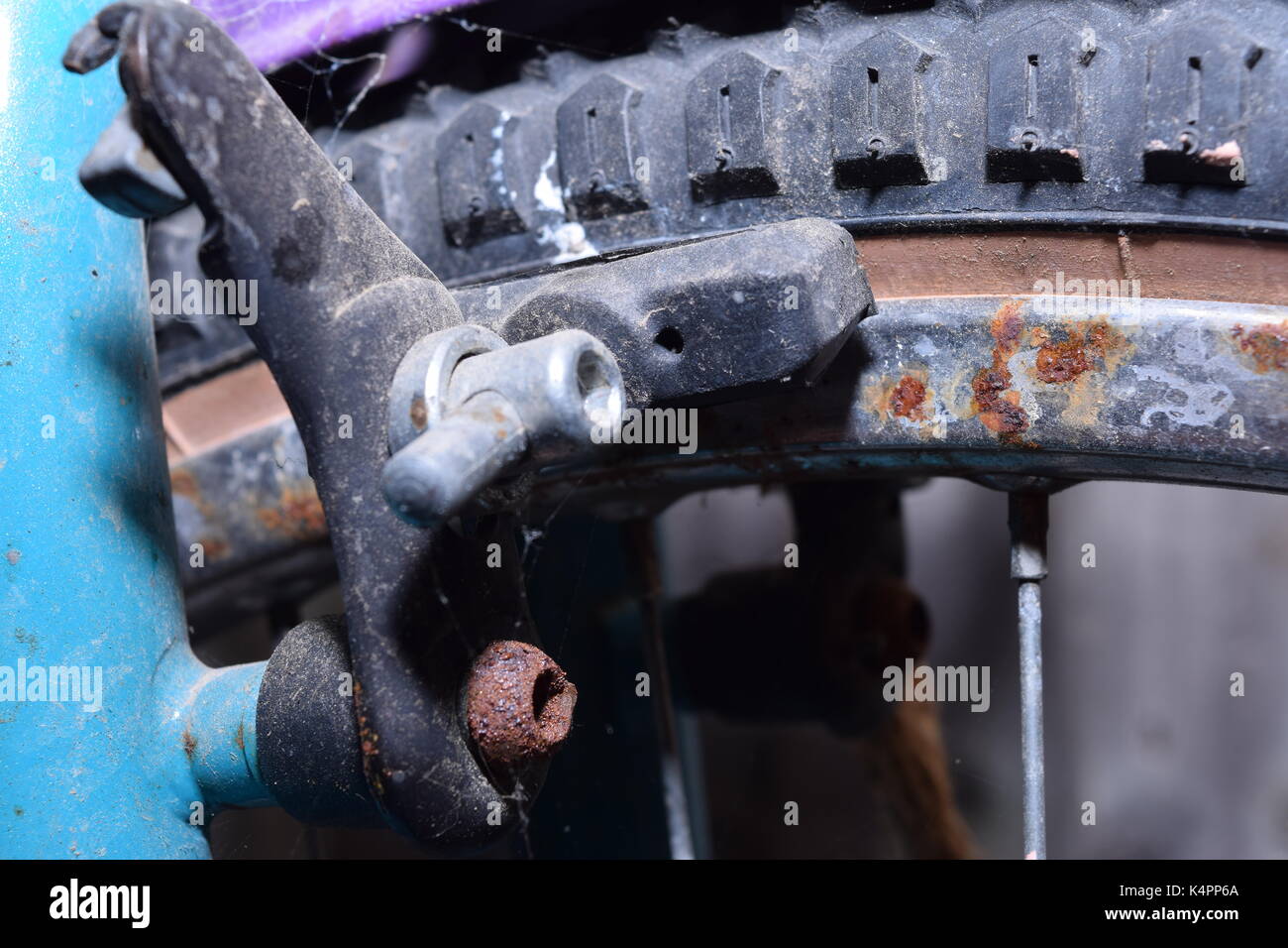Old gear with rusted bolts hi-res stock photography and images - Alamy