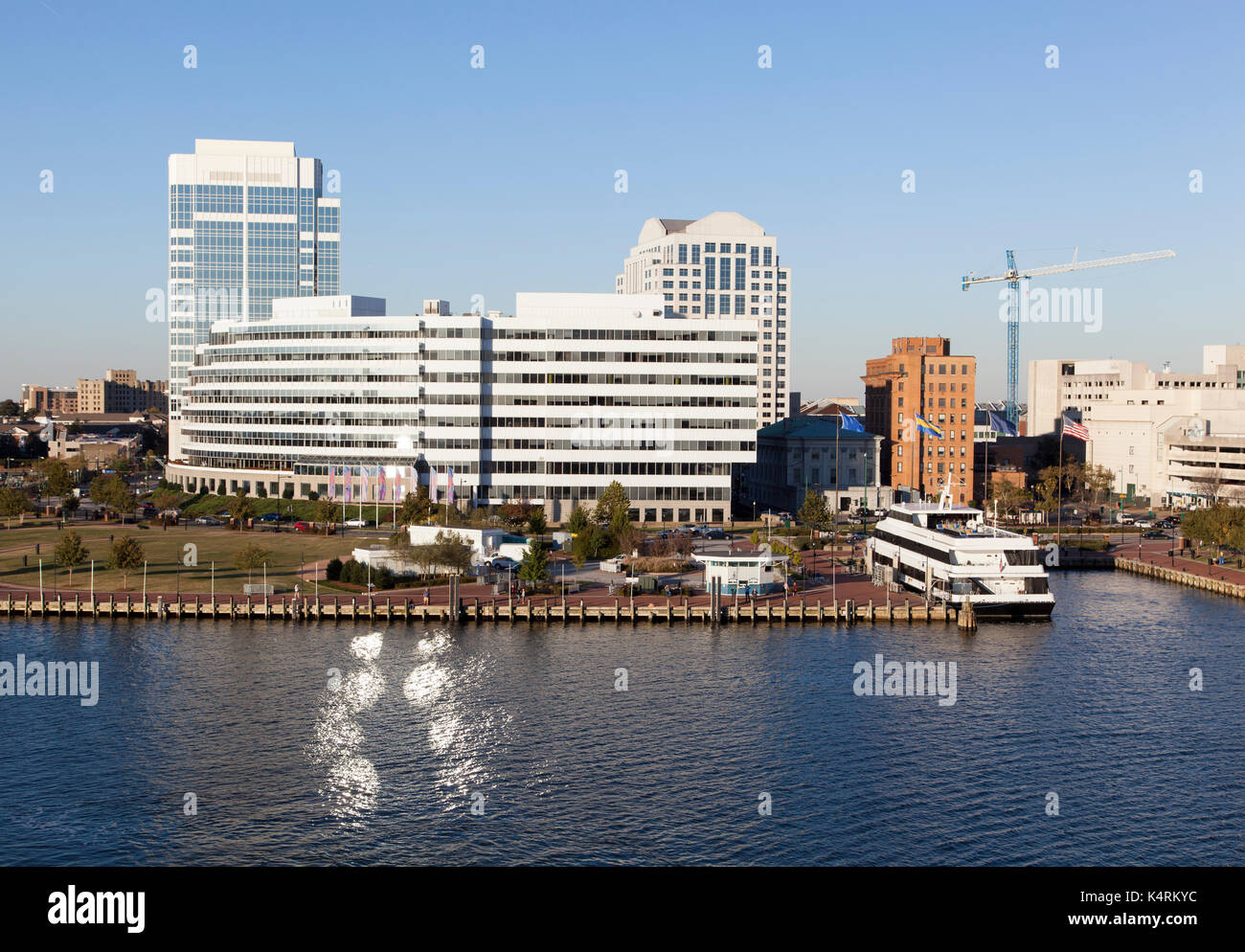 Downtown norfolk skyline hi-res stock photography and images - Alamy