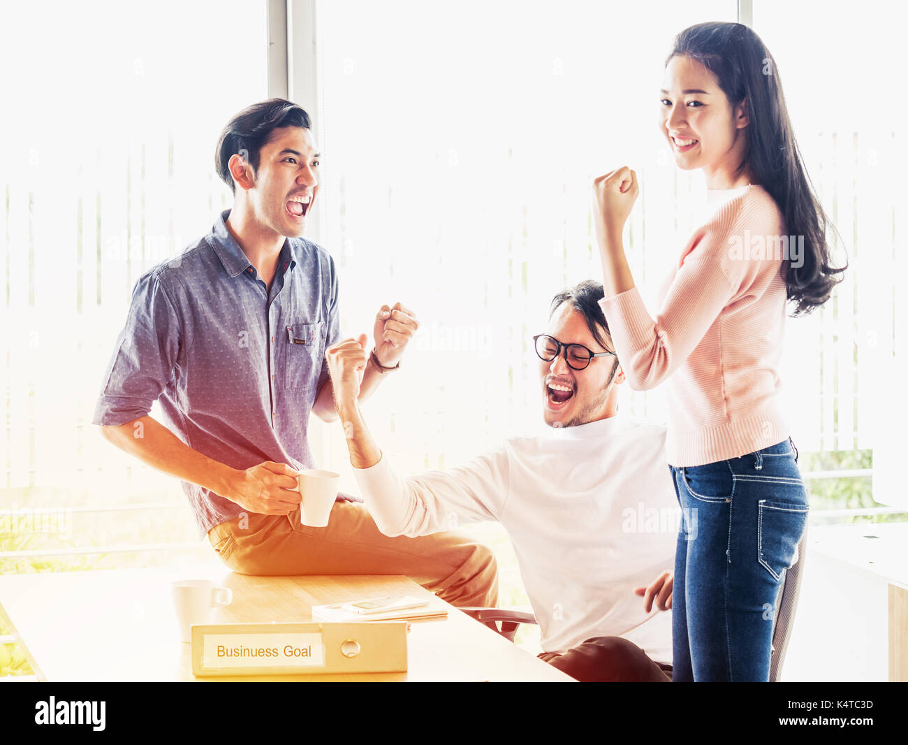 Cheering team hi-res stock photography and images - Alamy