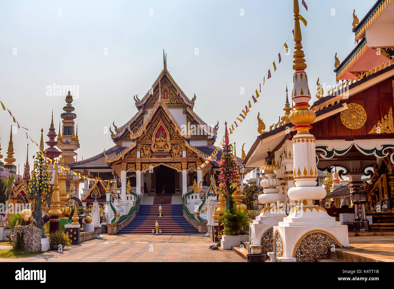 Buddhist temple yard Stock Photo - Alamy