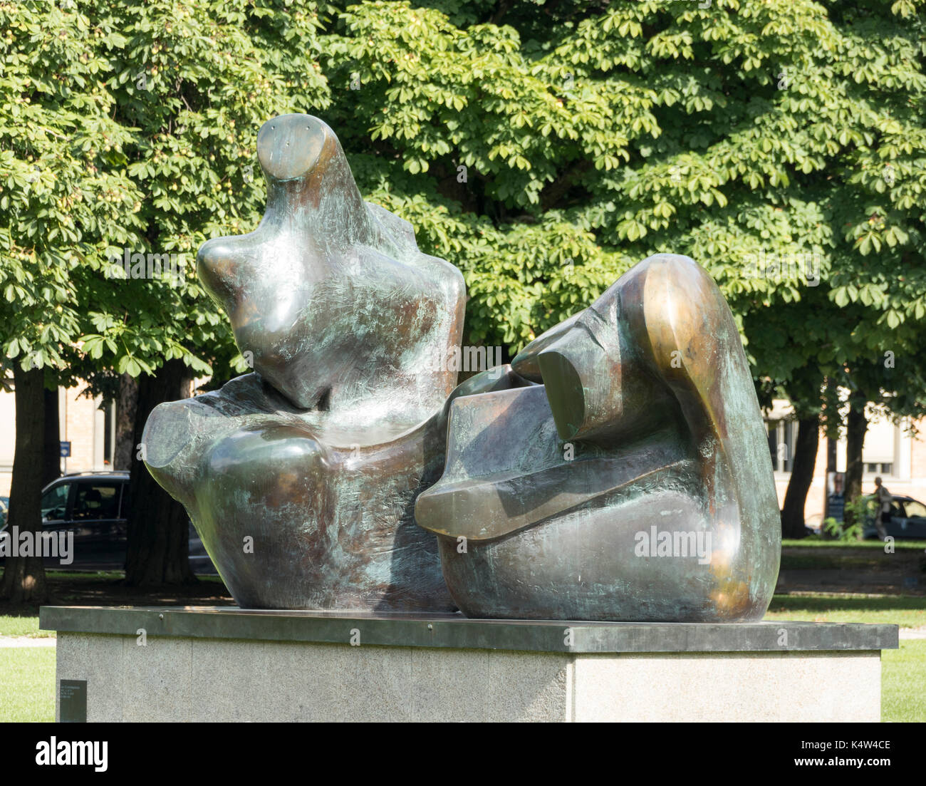 Henry Moore Reclining Figure 1929