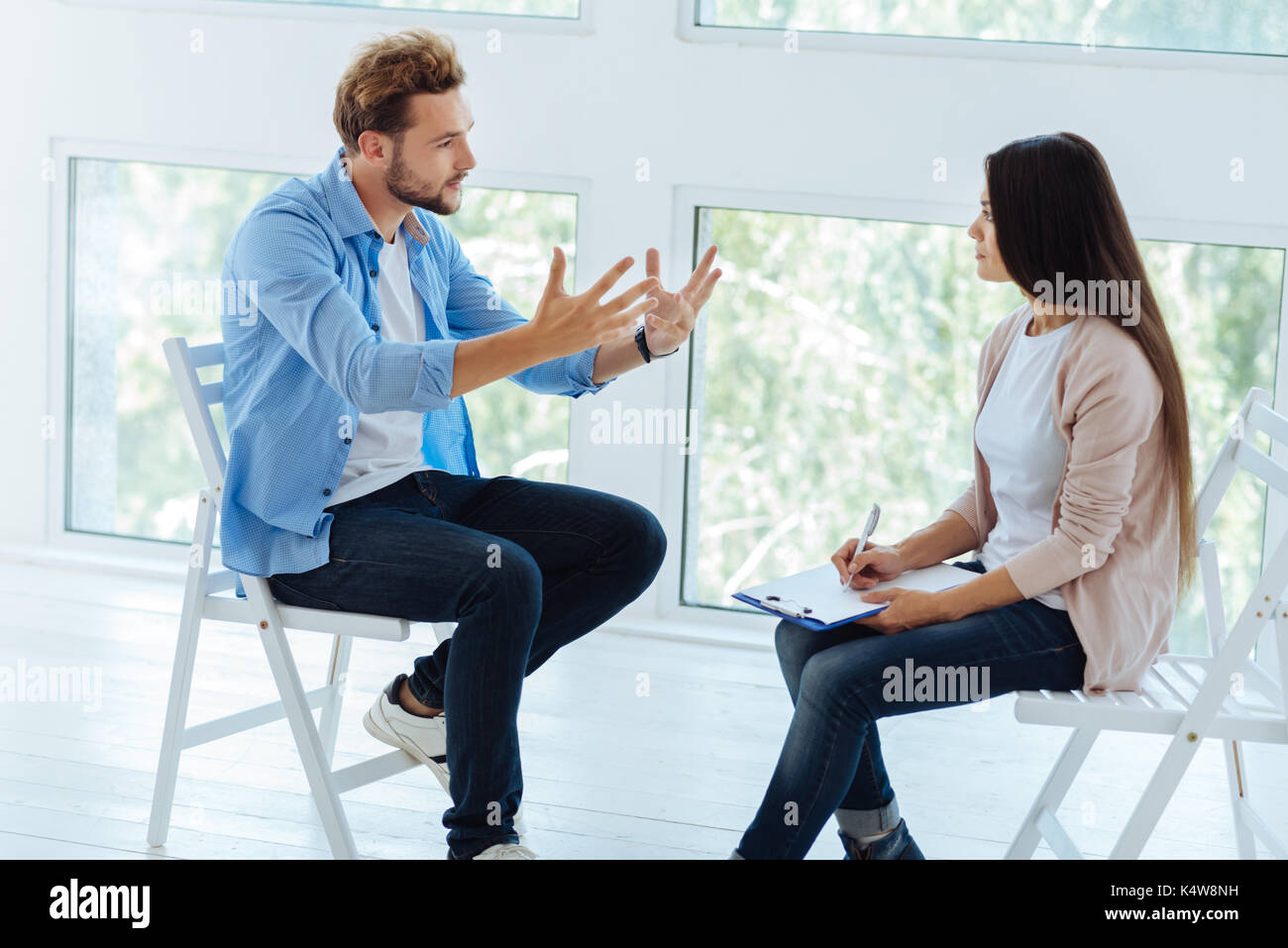 Talk to a therapist hi-res stock photography and images - Alamy