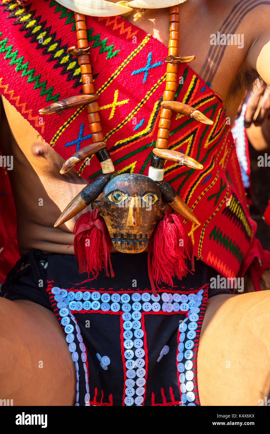 Tribes men hi-res stock photography and images - Alamy