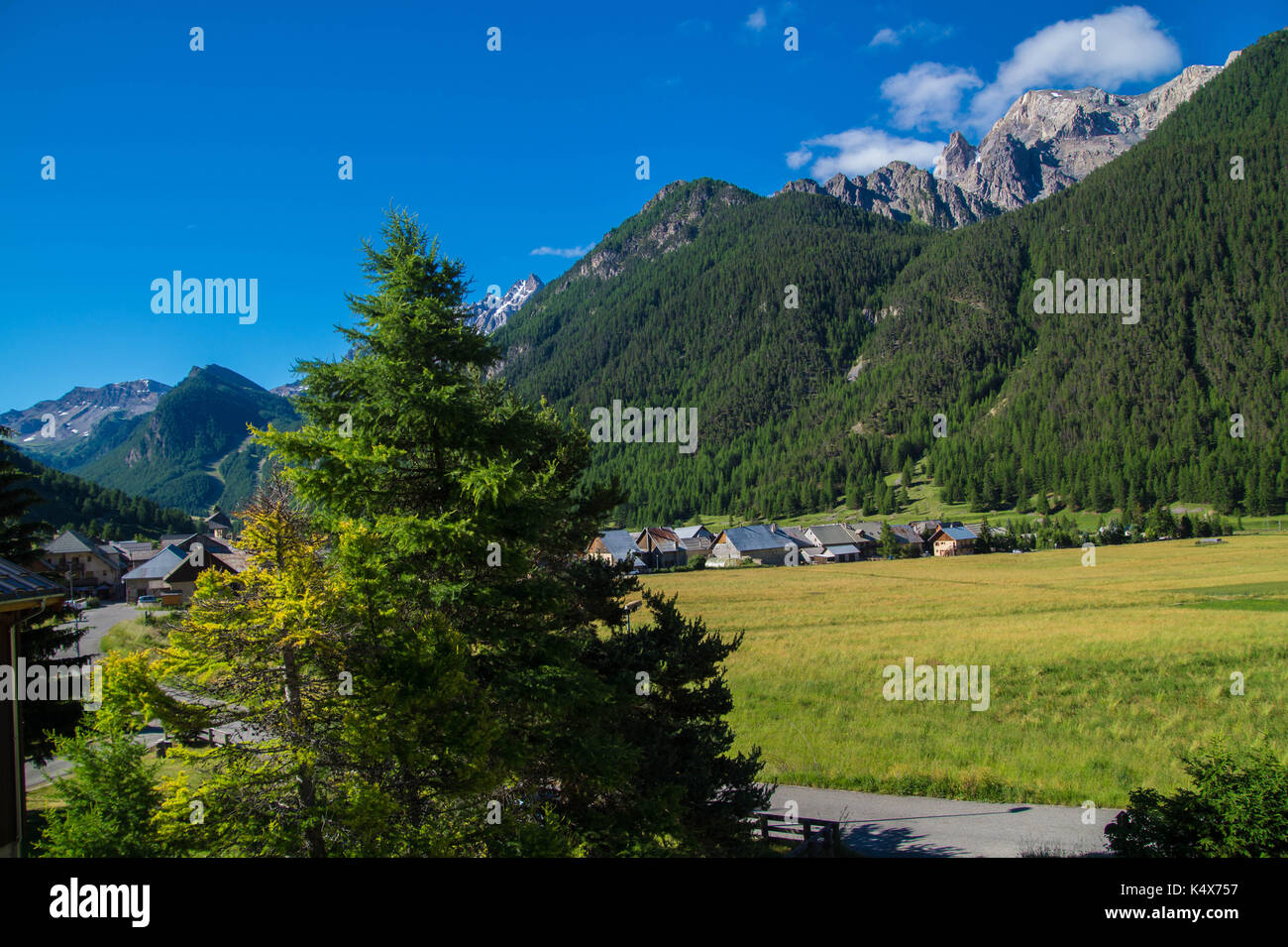 village of queyras regional park Stock Photo - Alamy