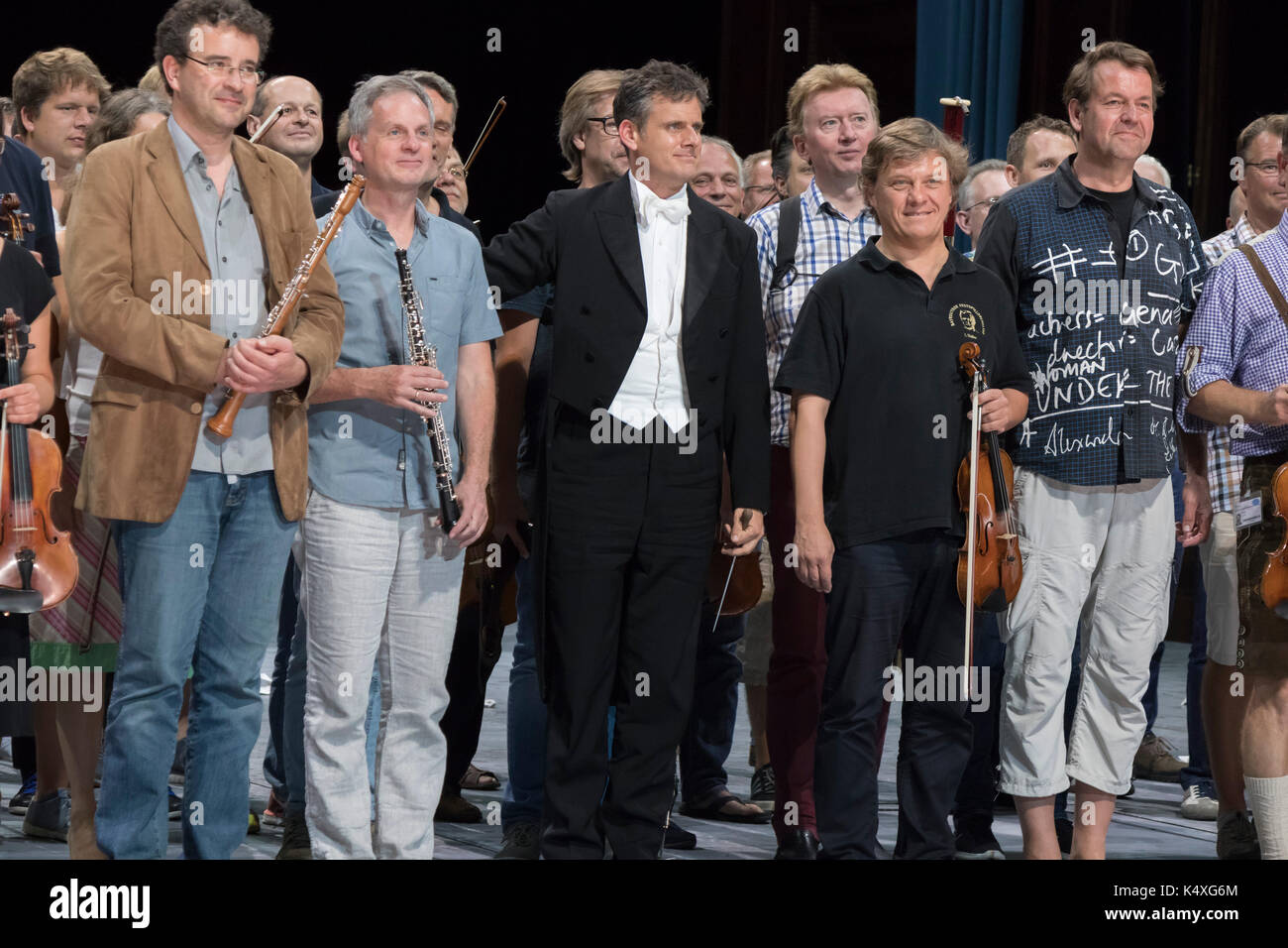 The conductor, Philippe Jordan, talking a curtain call at Die ...