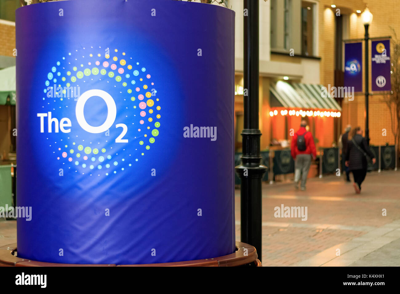 O2 Shop Stock Photos & O2 Shop Stock Images - Alamy
