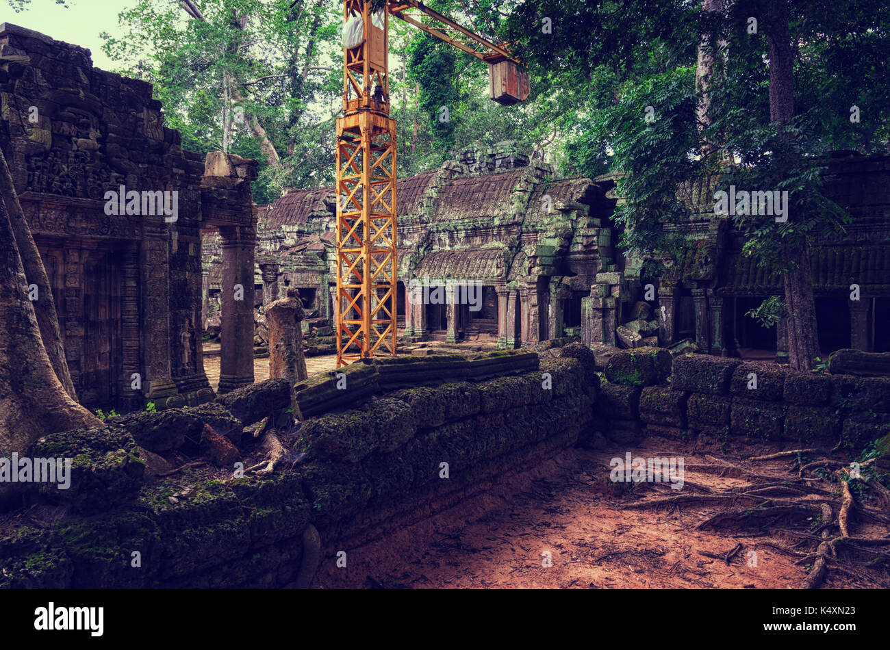Construction crane in the temple of Angkor Stock Photo - Alamy