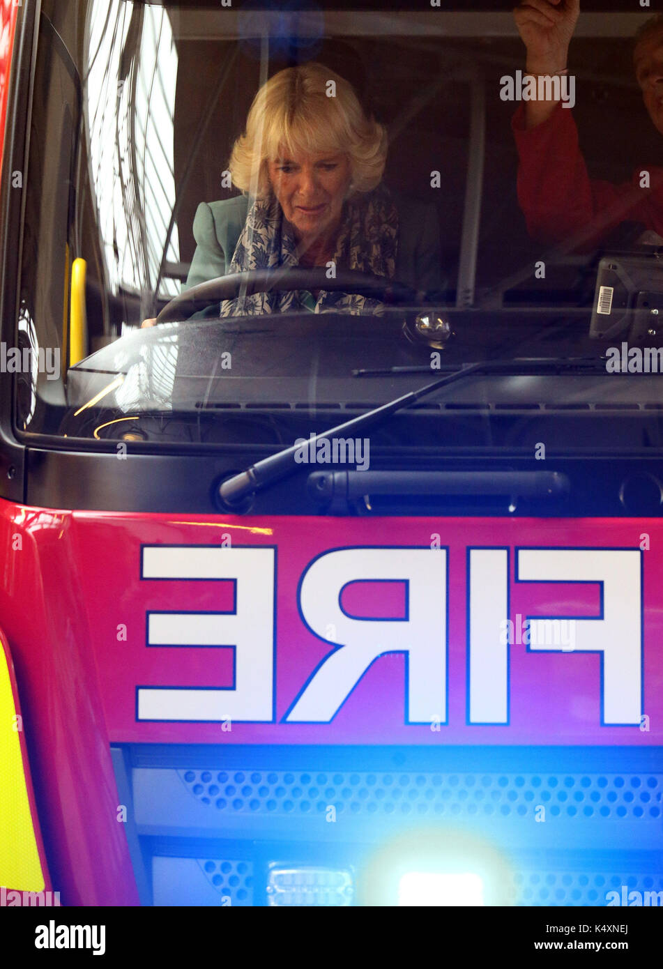 Cornwall fire rescue fire engine hi-res stock photography and images ...