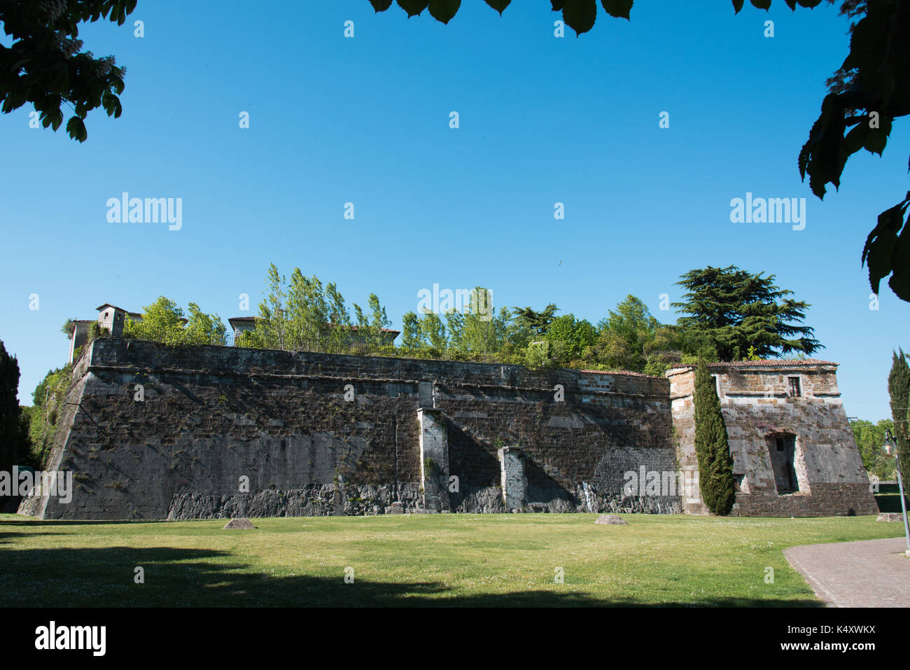 Fortress of Gradisca d'Isonzo. Huge walls and bastions Stock Photo - Alamy