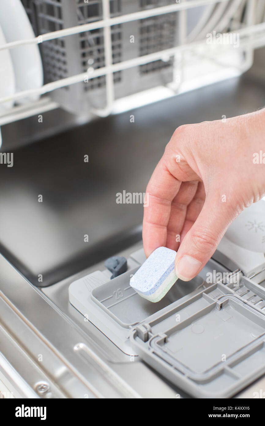 Dishwater hi-res stock photography and images - Alamy