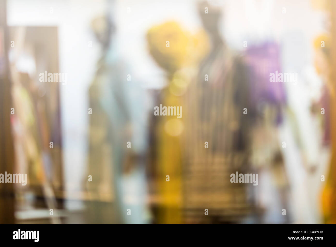 Blurred a clothes store background on a shopping mall Stock Photo - Alamy