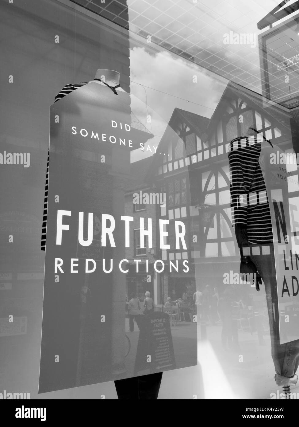 Shop window manikin Black and White Stock Photos & Images - Alamy