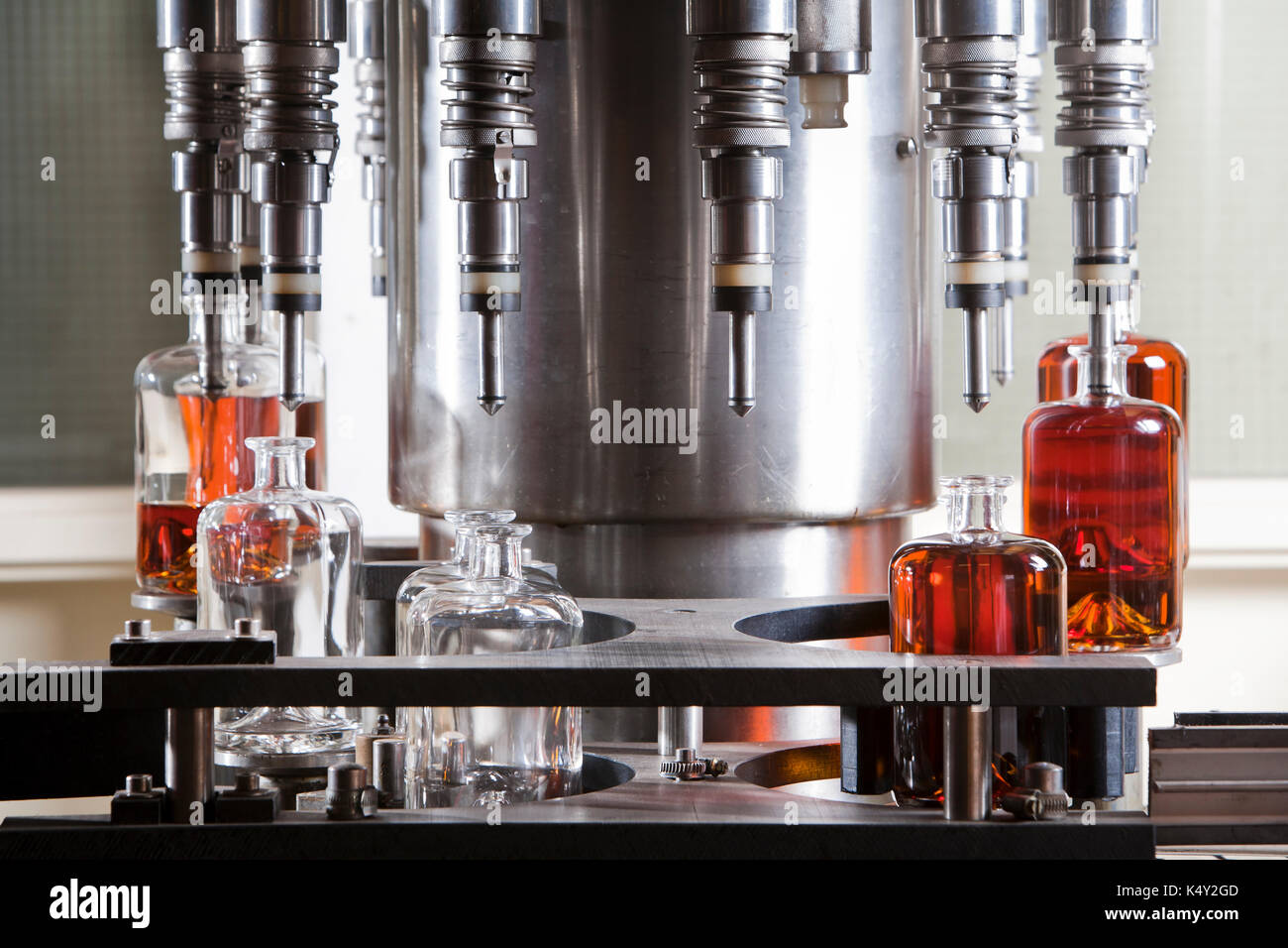 Liquor bottle alcohol hi-res stock photography and images - Alamy