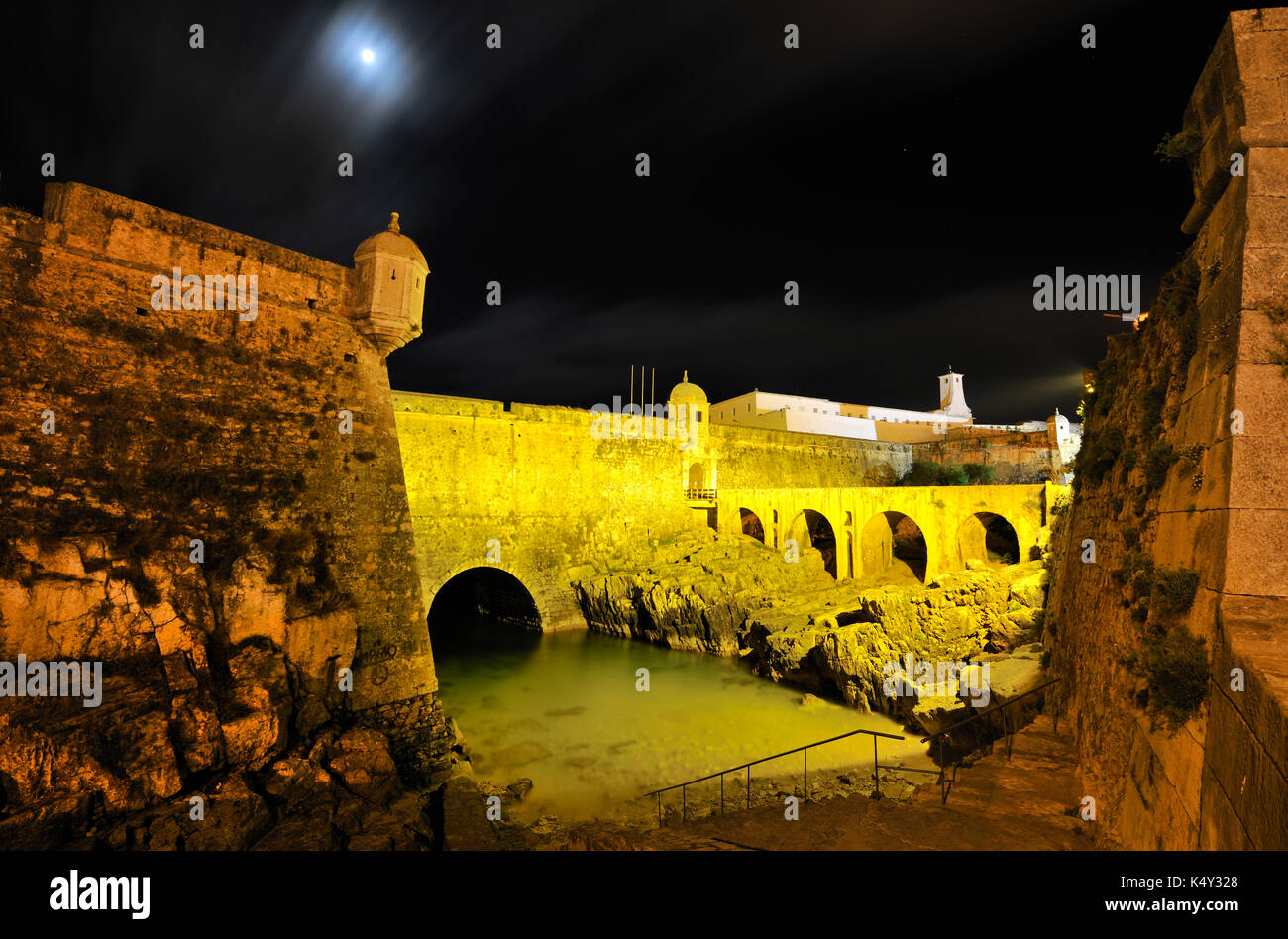 Forte de peniche hi-res stock photography and images - Alamy