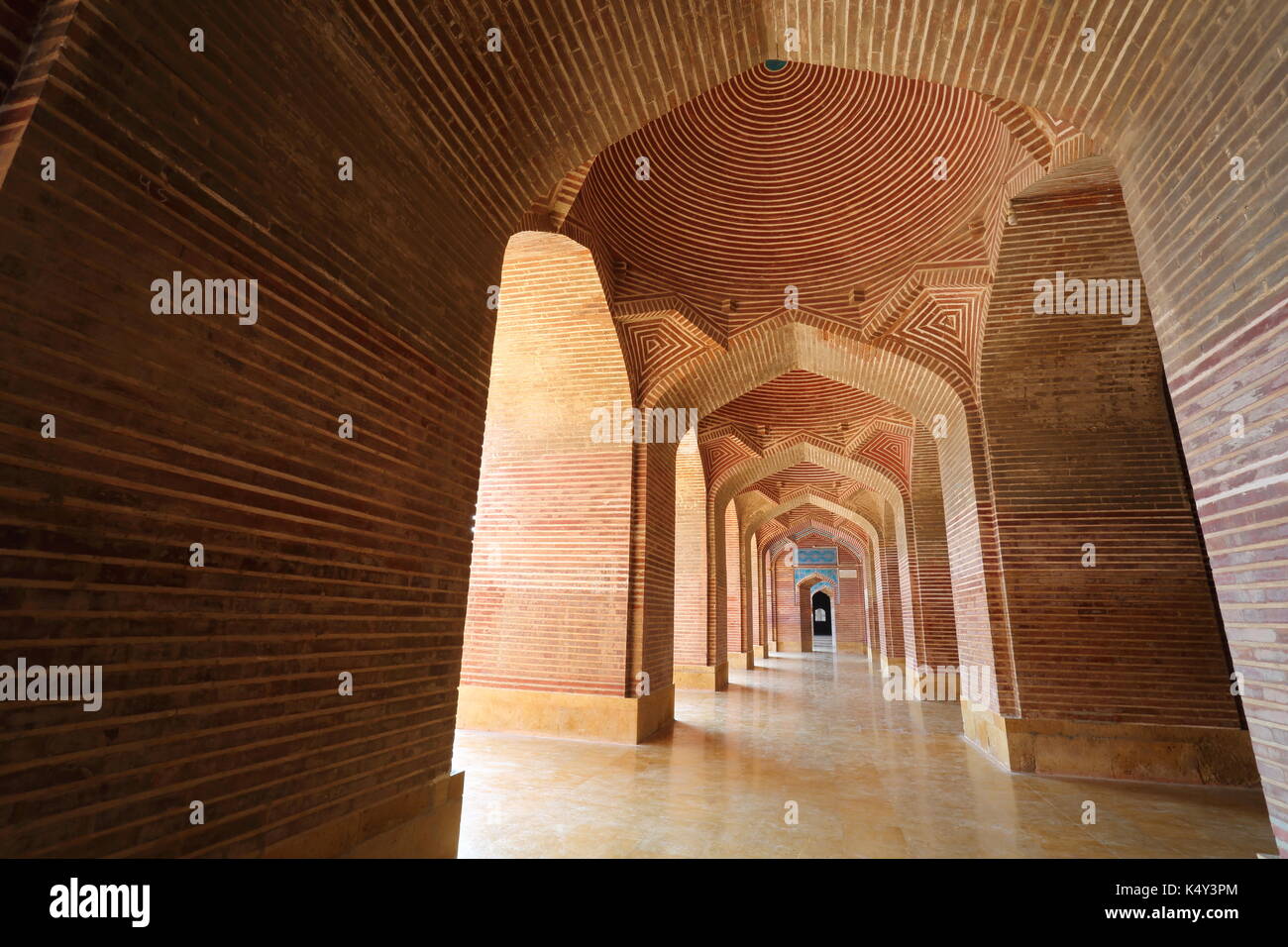 Shah Jahan Mosque, Thatta, Pakistan Stock Photo - Alamy