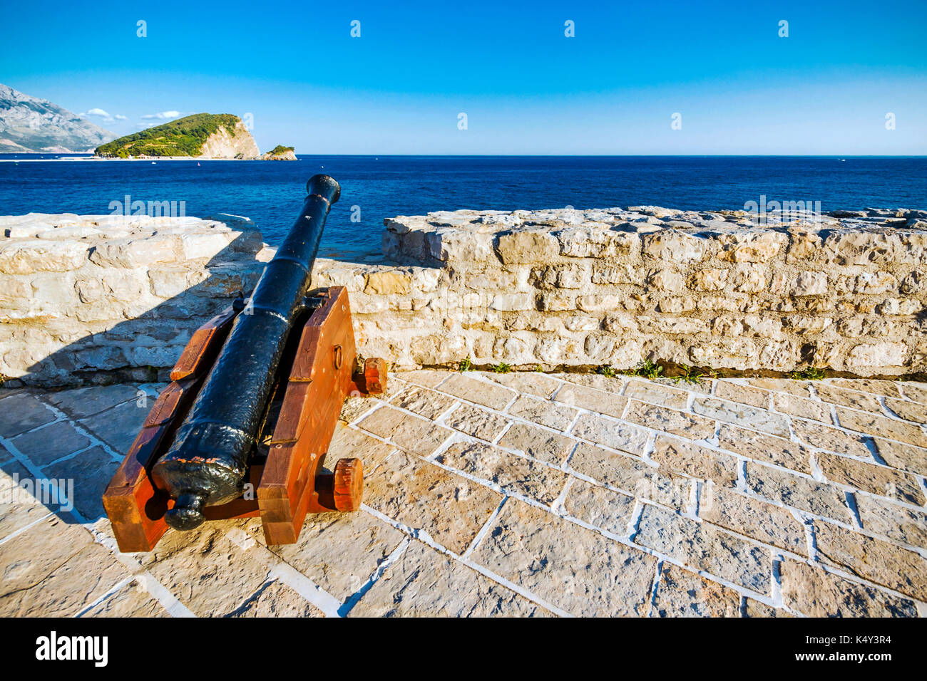 Gun in a Budva fort Stock Photo - Alamy