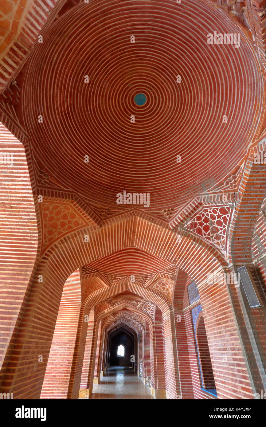 Shah Jahan Mosque, Thatta, Pakistan Stock Photo - Alamy