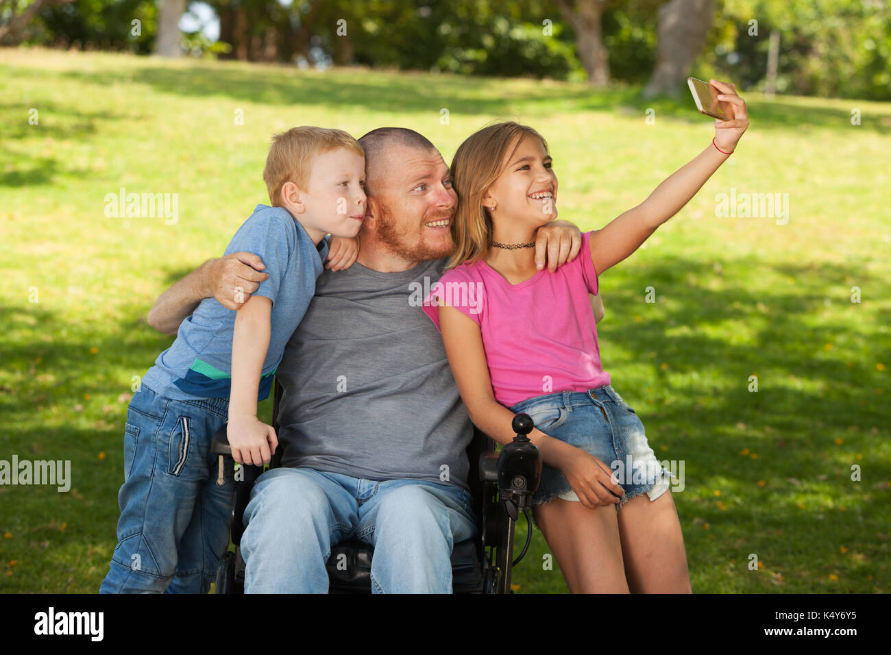 Disabled 9 hi-res stock photography and images - Alamy