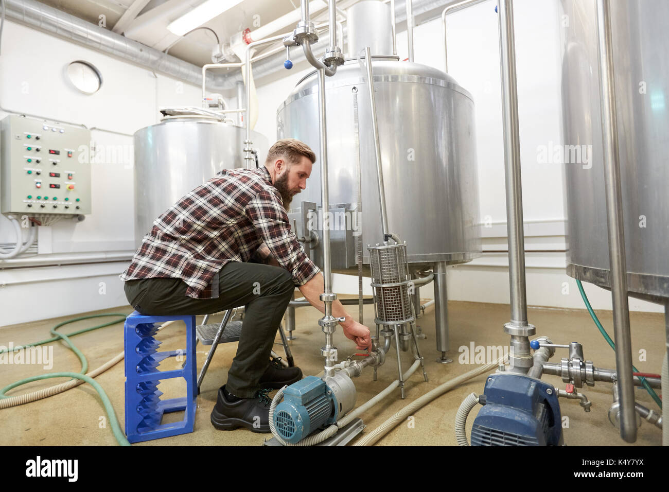 Beer non alcoholic plant hi-res stock photography and images - Alamy