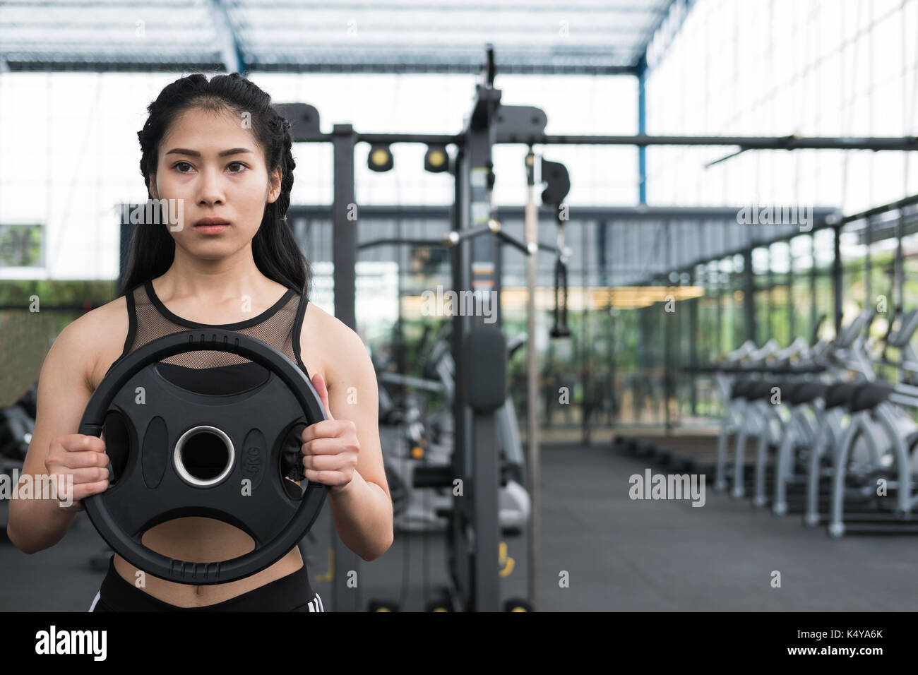 Female bodybuilder asian hi-res stock photography and images - Alamy