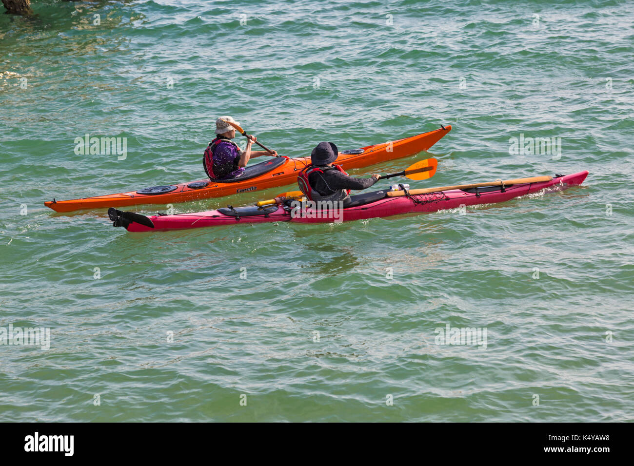 Kayakers wearing life jackets hi-res stock photography and images - Alamy