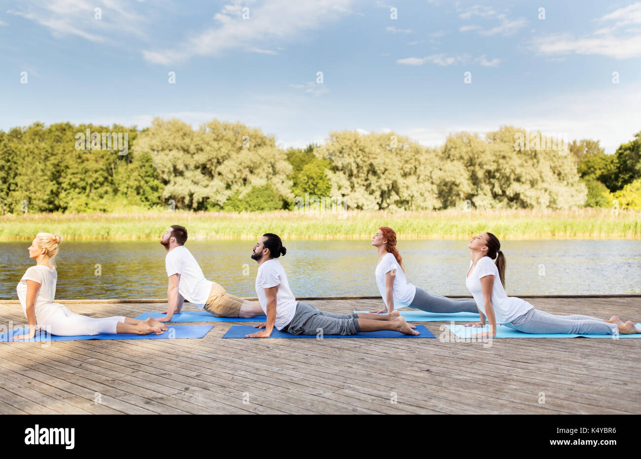 Yoga instructor facing class hi-res stock photography and images - Alamy