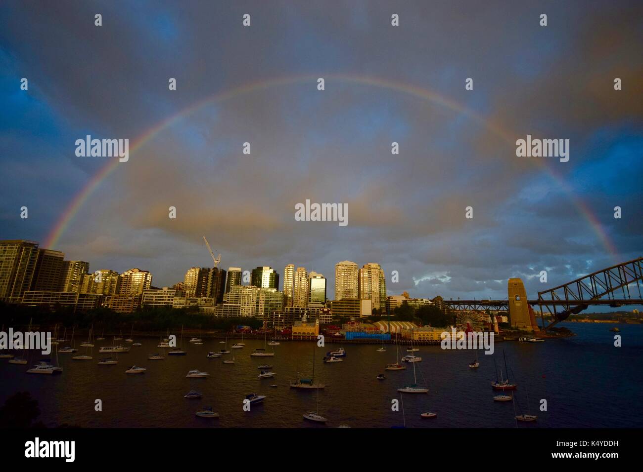 Full circle rainbow hi-res stock photography and images - Alamy
