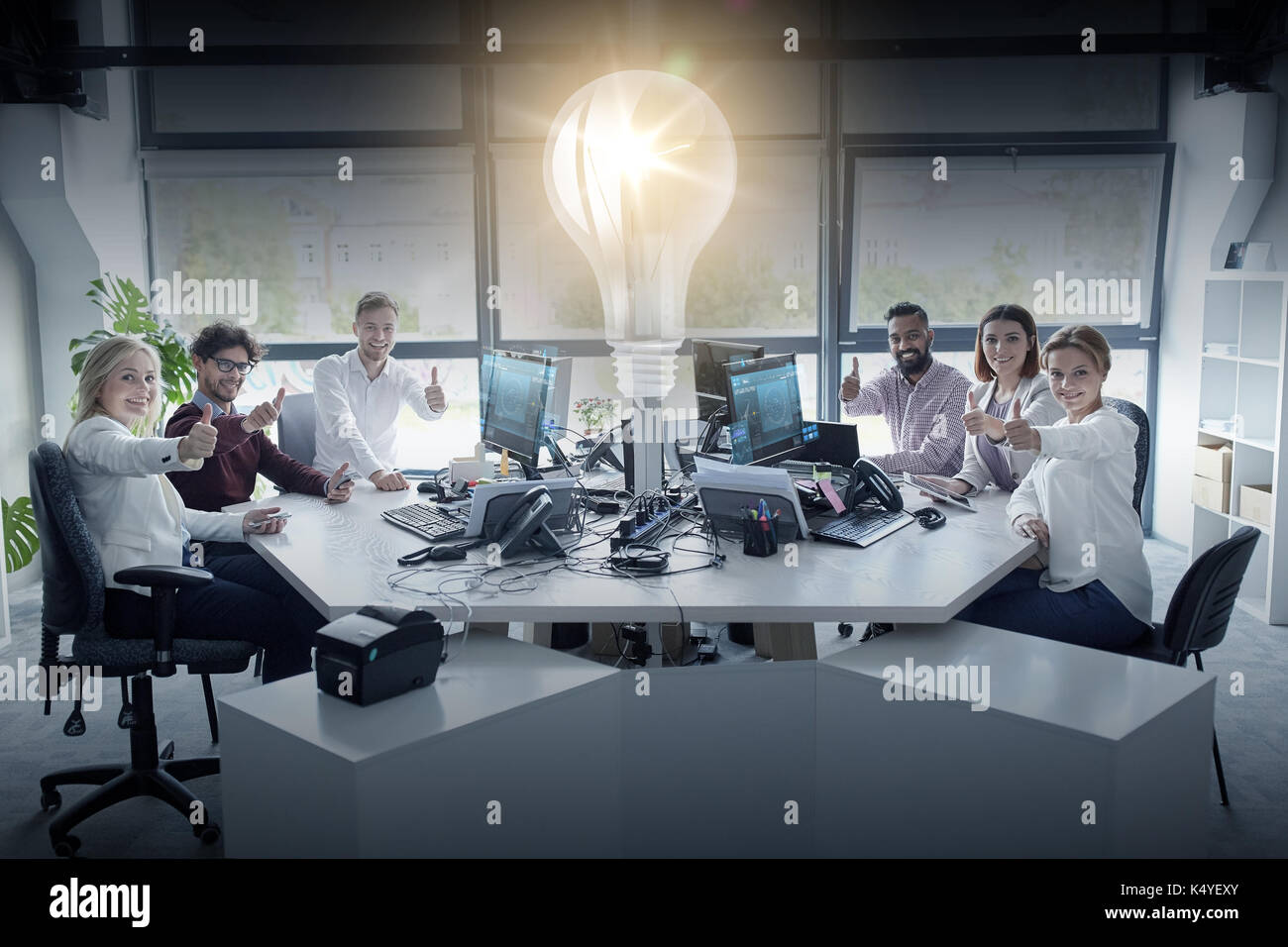 Thumbs up team business hi-res stock photography and images - Alamy
