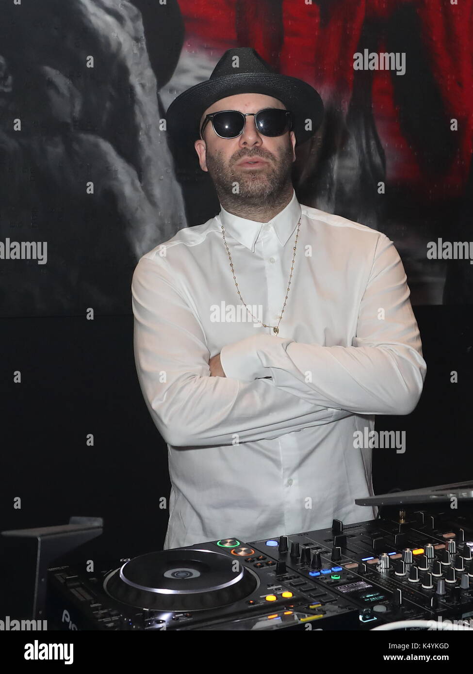 1 oak nightclub in hi-res stock photography and images - Alamy