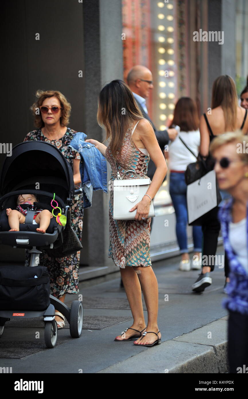 Milan, Cecilia Capriotti and mom in the center with the small Maria ...