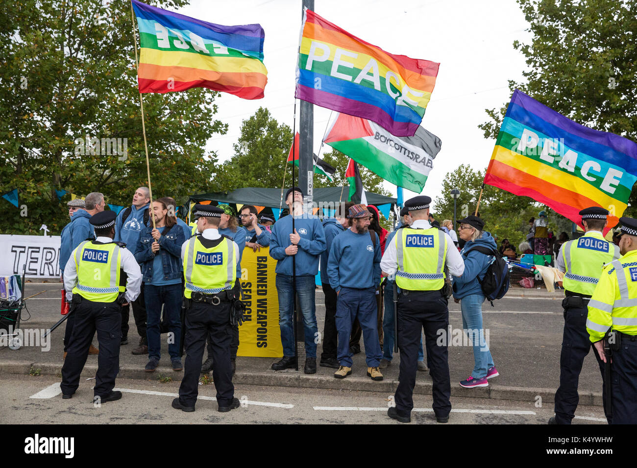Dsei excel london hi-res stock photography and images - Alamy