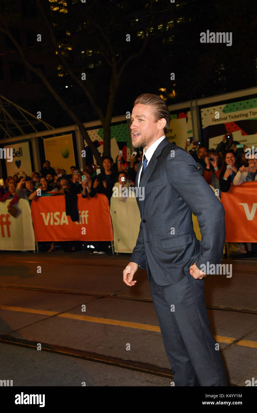 Charlie hunnam papillon hi-res stock photography and images - Alamy