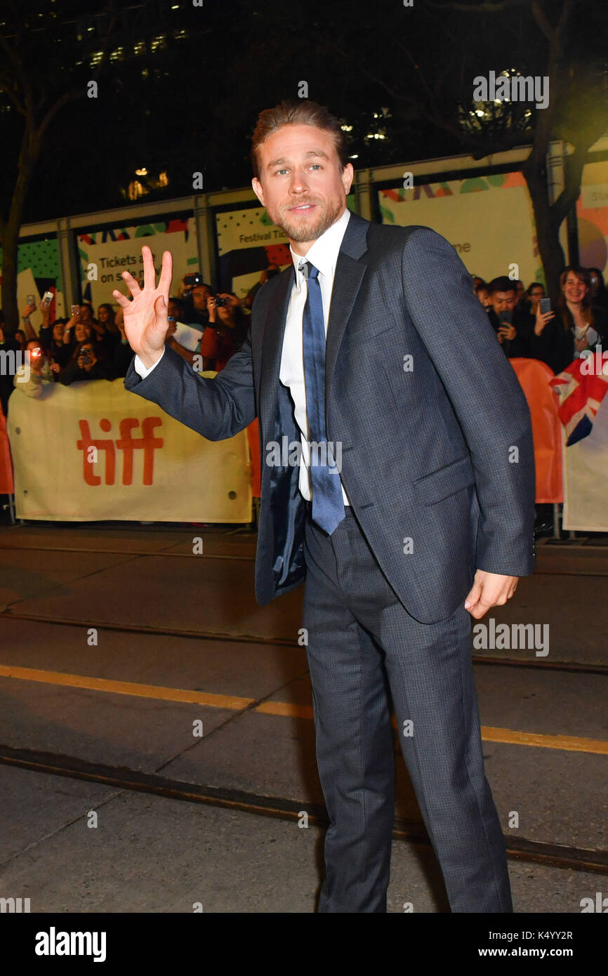 Charlie hunnam papillon hi-res stock photography and images - Alamy