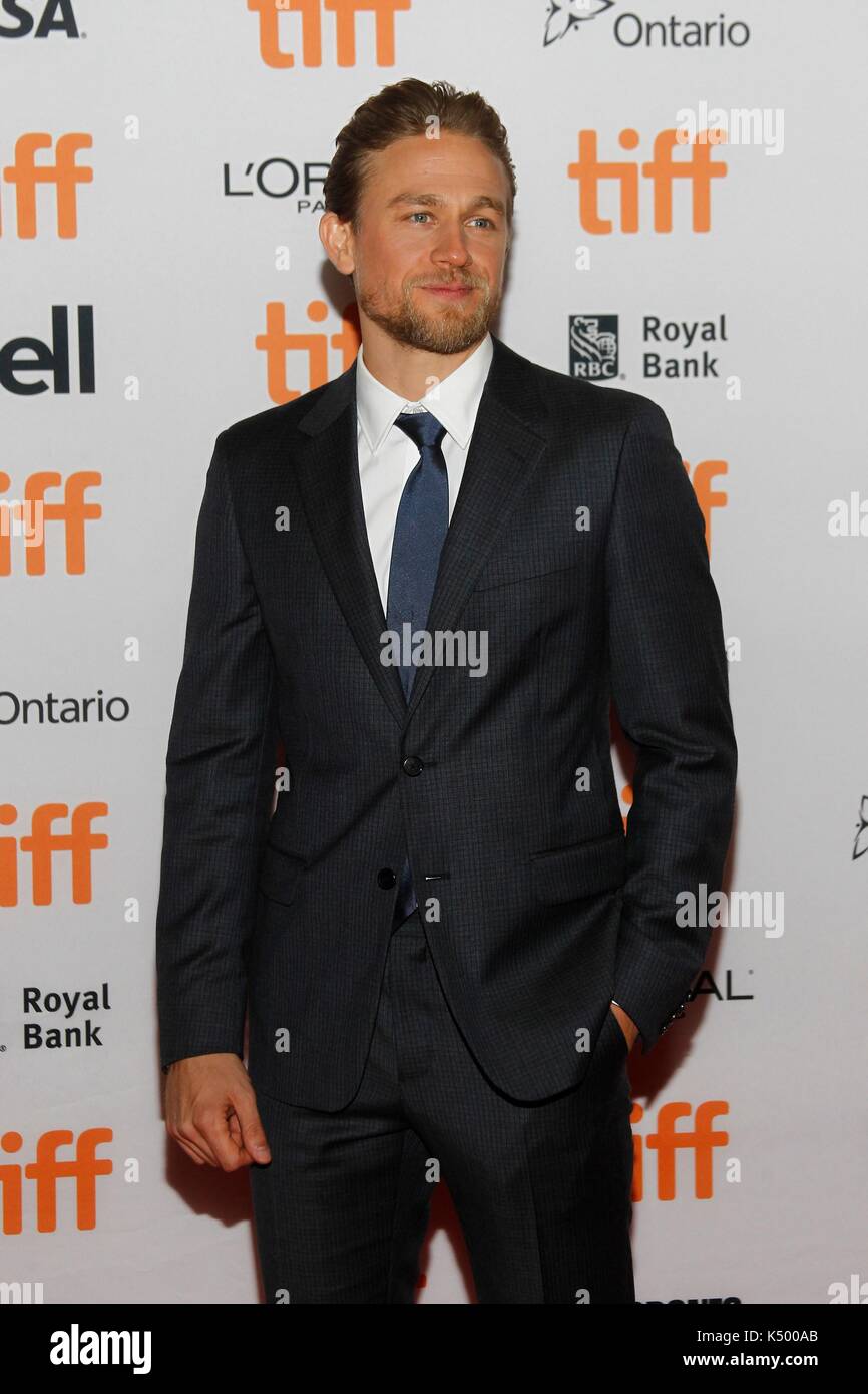 Charlie hunnam papillon hi-res stock photography and images - Alamy