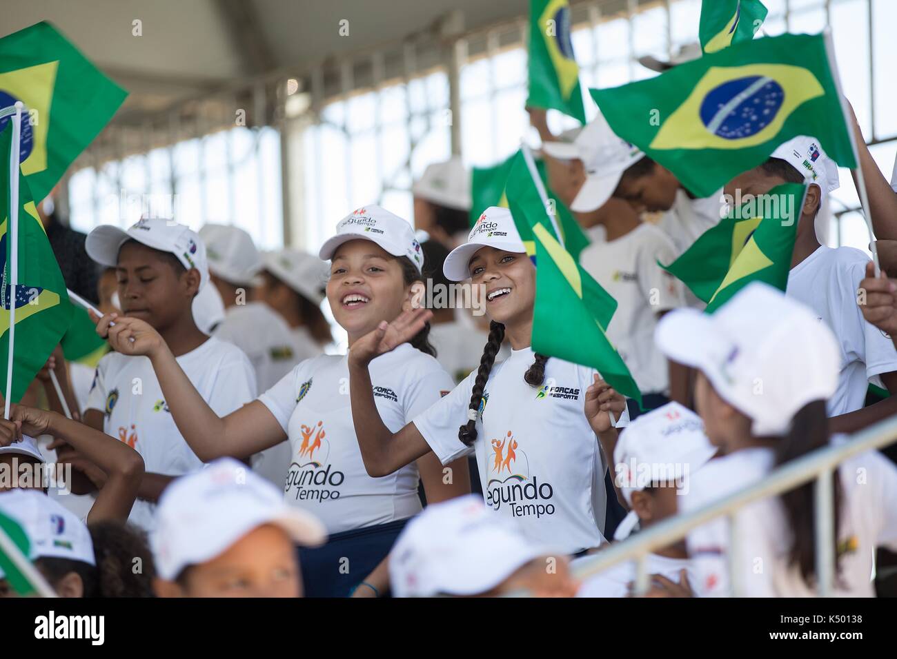 Brasilia, Brazil. 7th Sep, 2017. Children wave the national flags of ...