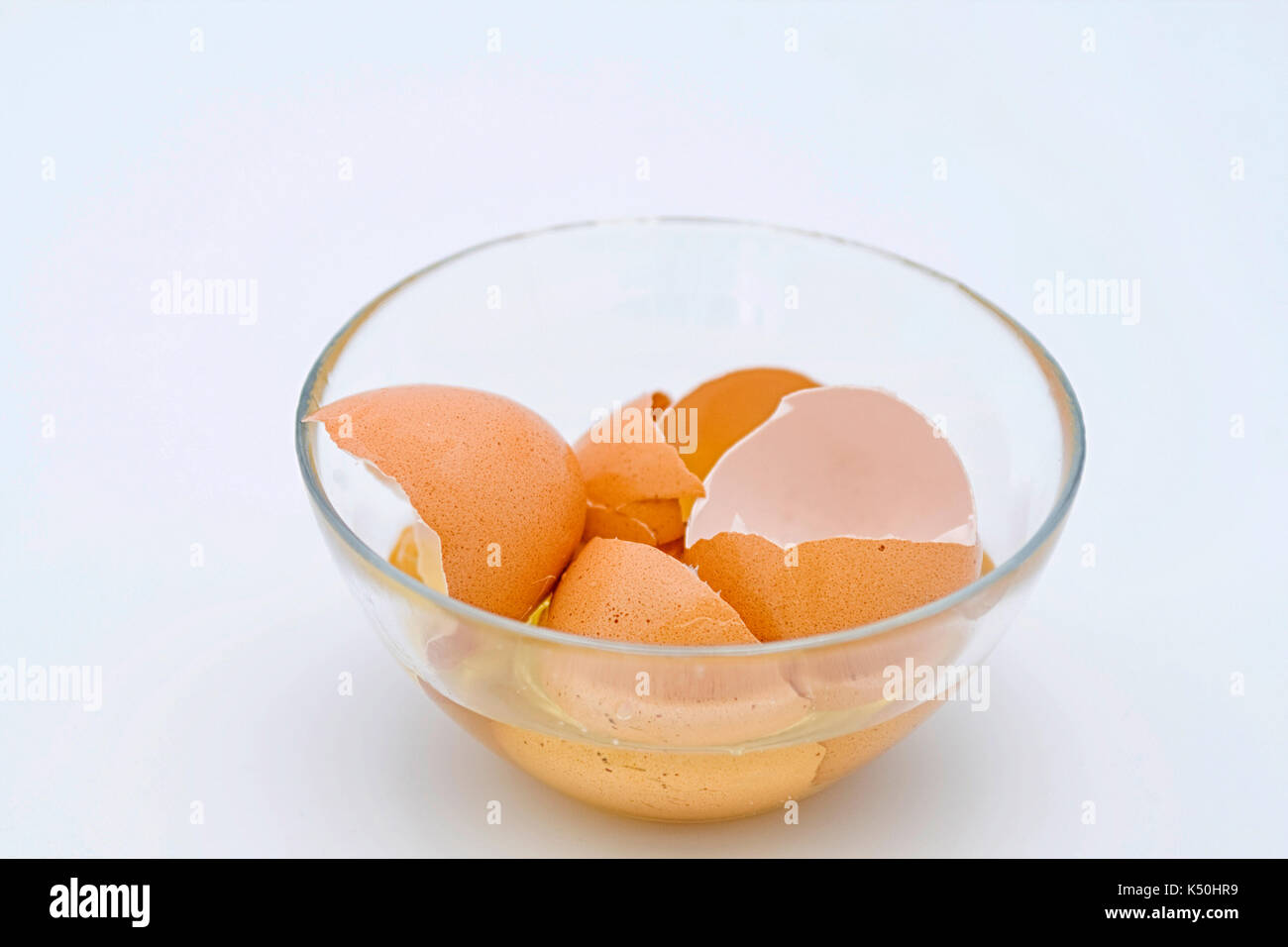 Broken egg shells hi-res stock photography and images - Alamy