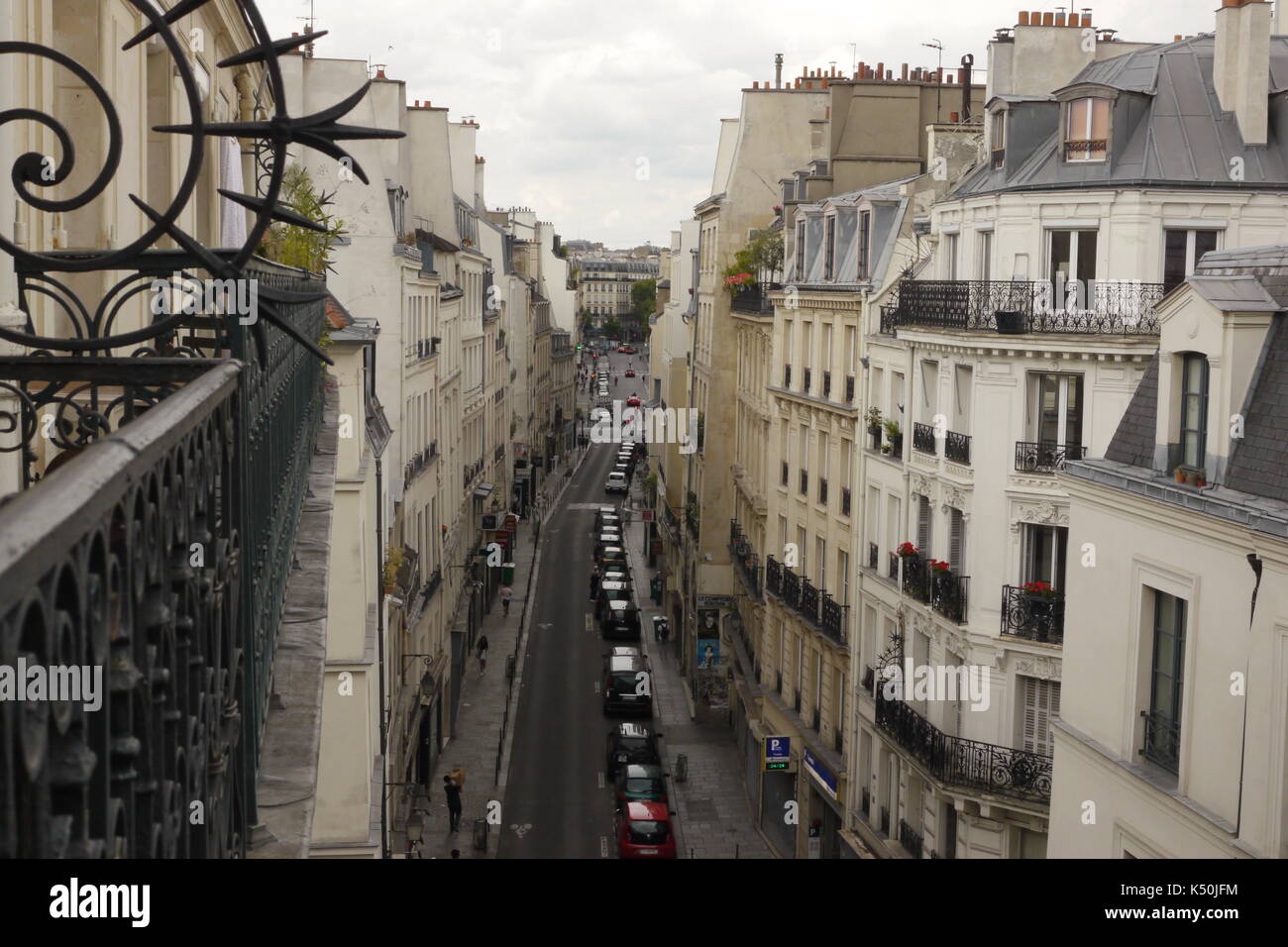 The temple of paris hi-res stock photography and images - Alamy