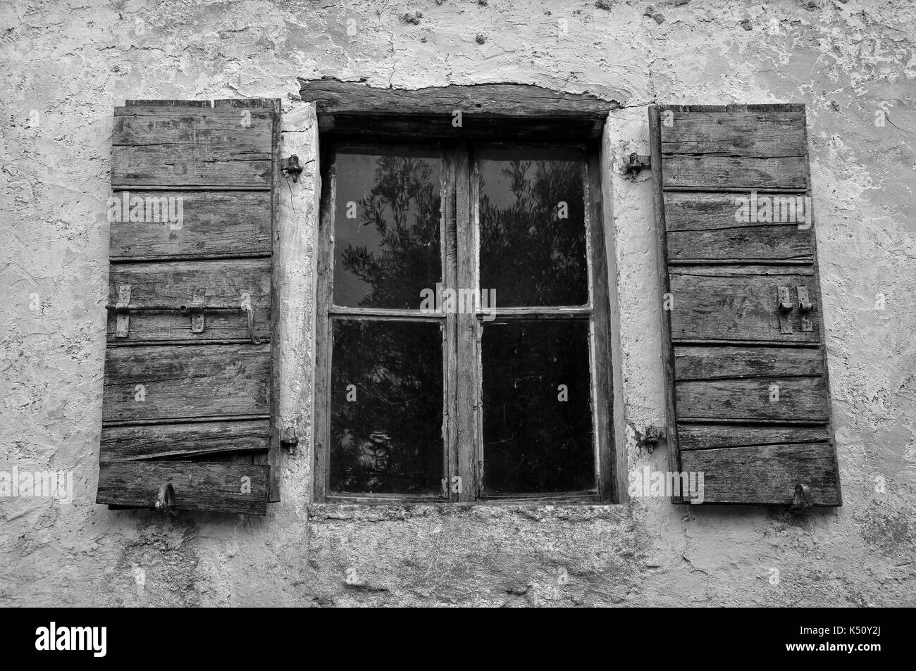 Simple vintage stained glass window Black and White Stock Photos ...
