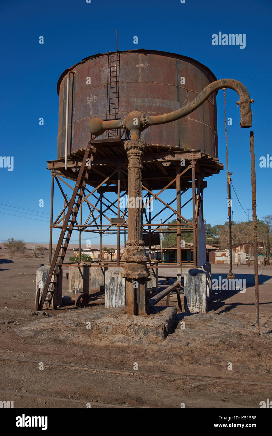Old steam locomotive water tower hi-res stock photography and images ...