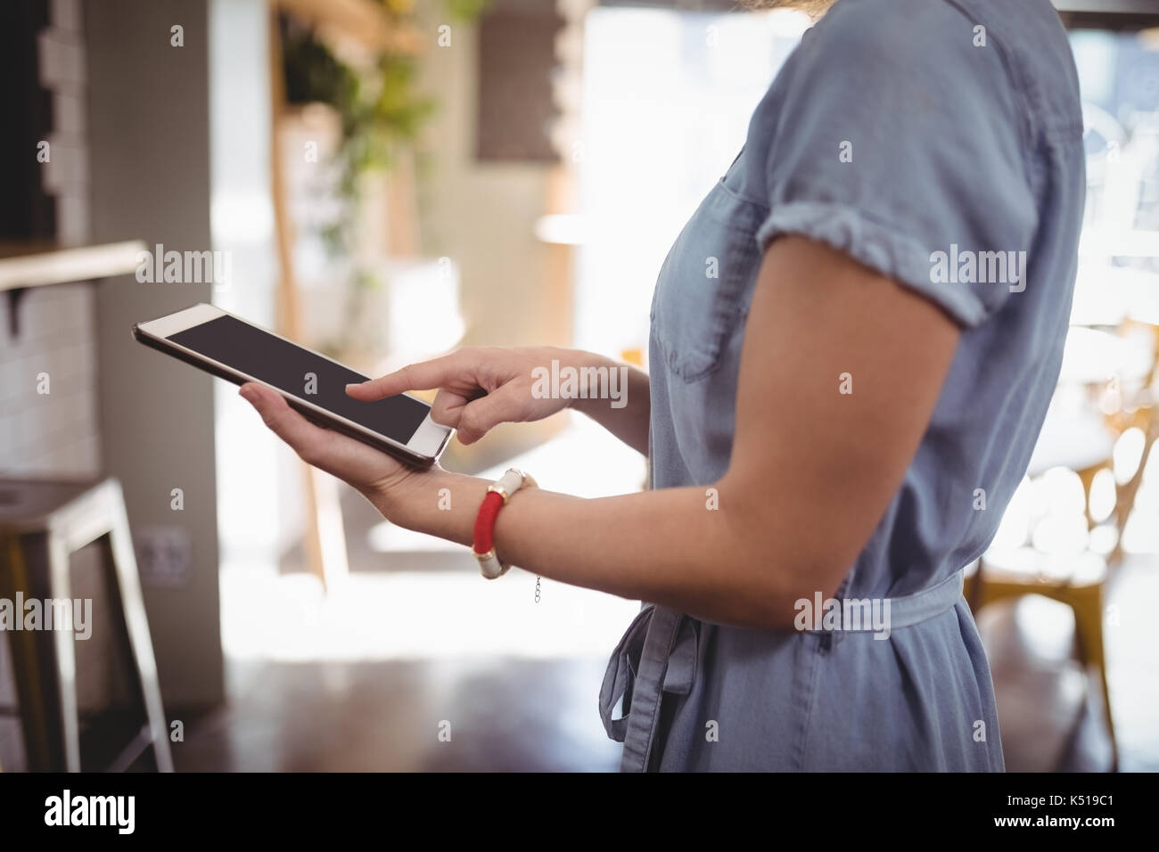 Scrolling shot hi-res stock photography and images - Alamy